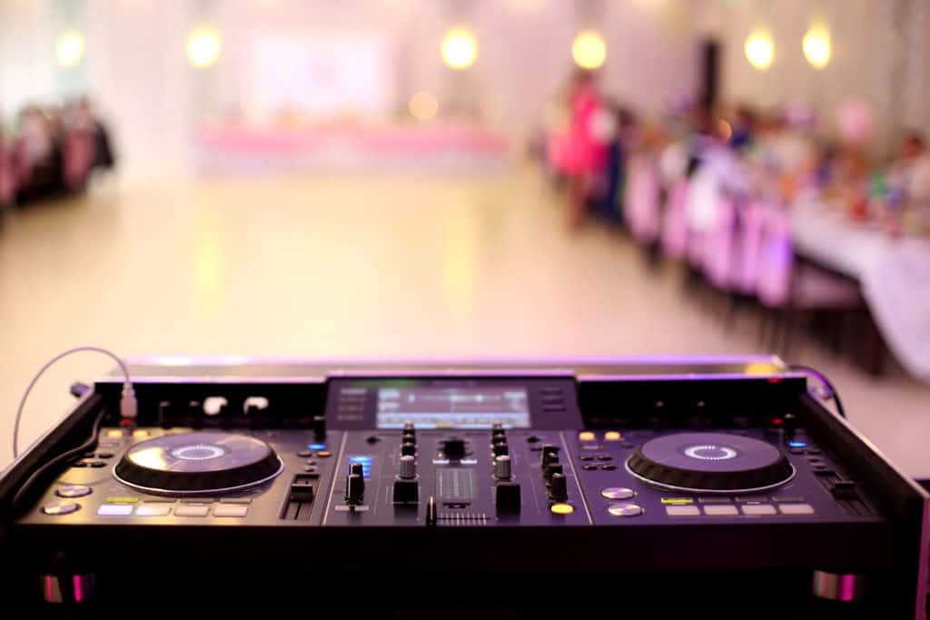 How to Perfect Your Grand Wedding Entrance Columbus Wedding Flowers